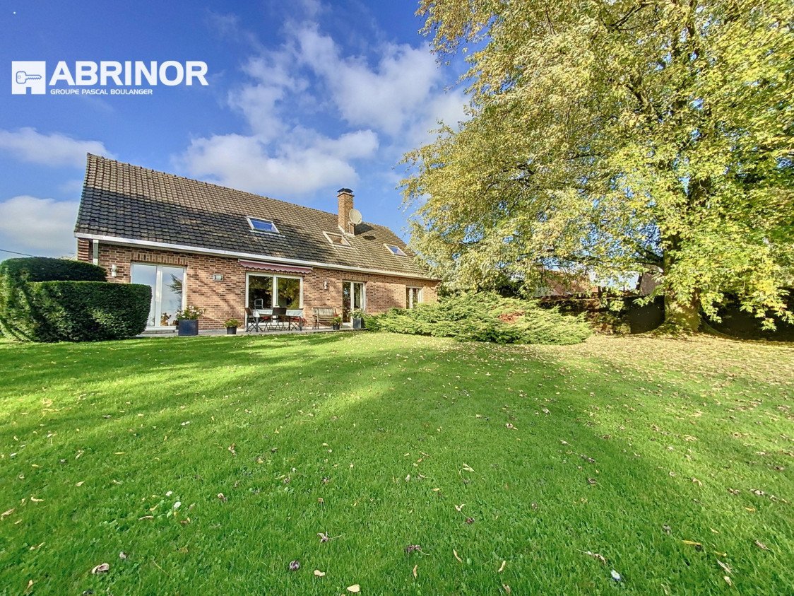 Grande maison familiale – Jardin et Sous-sol – Amiens - Val-d'Avre ...